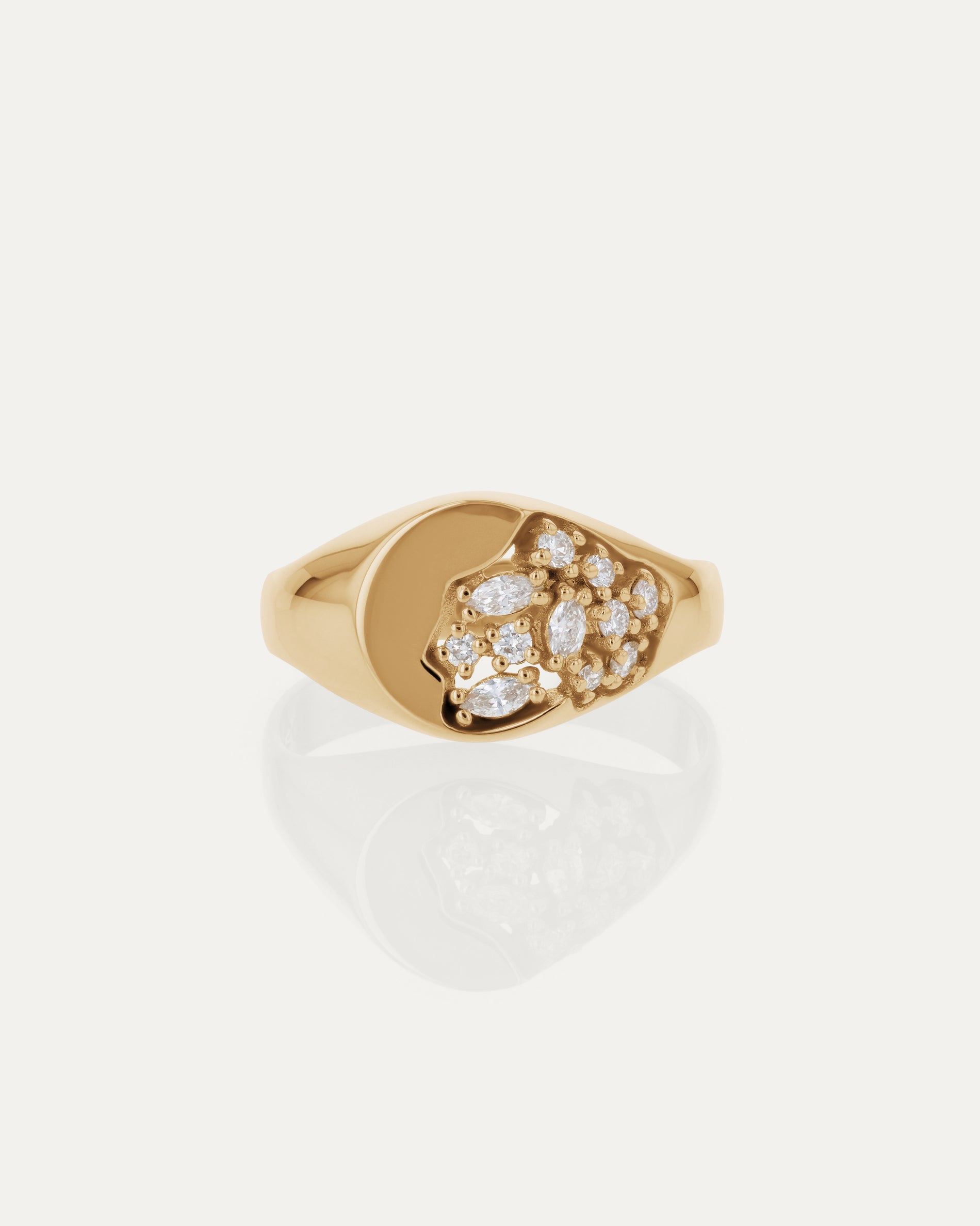 Gossamer Signet Ring | 18 Karat & Natural Diamond | SARAH & SEBASTIAN