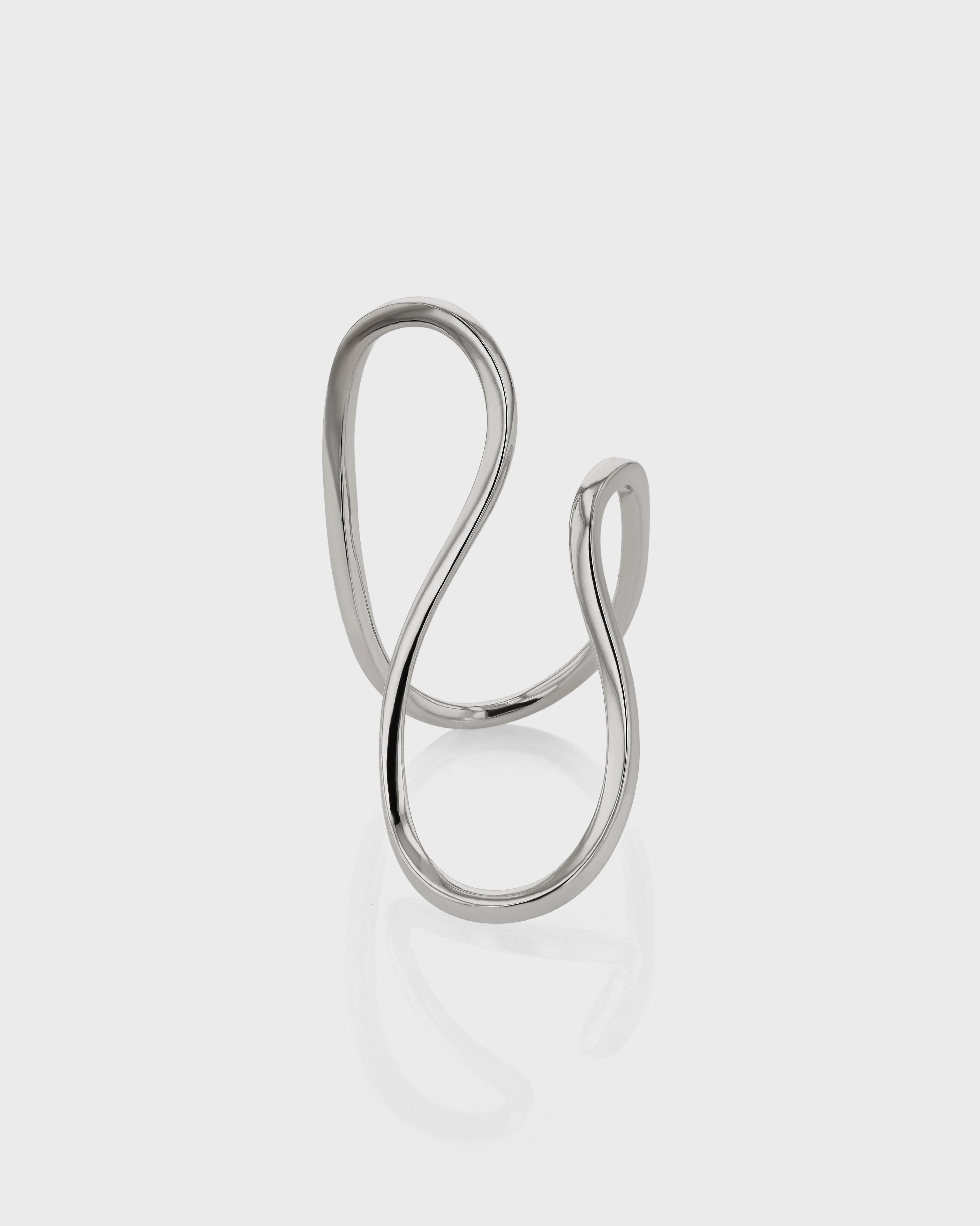 Lightwave Curve Ring – SARAH & SEBASTIAN