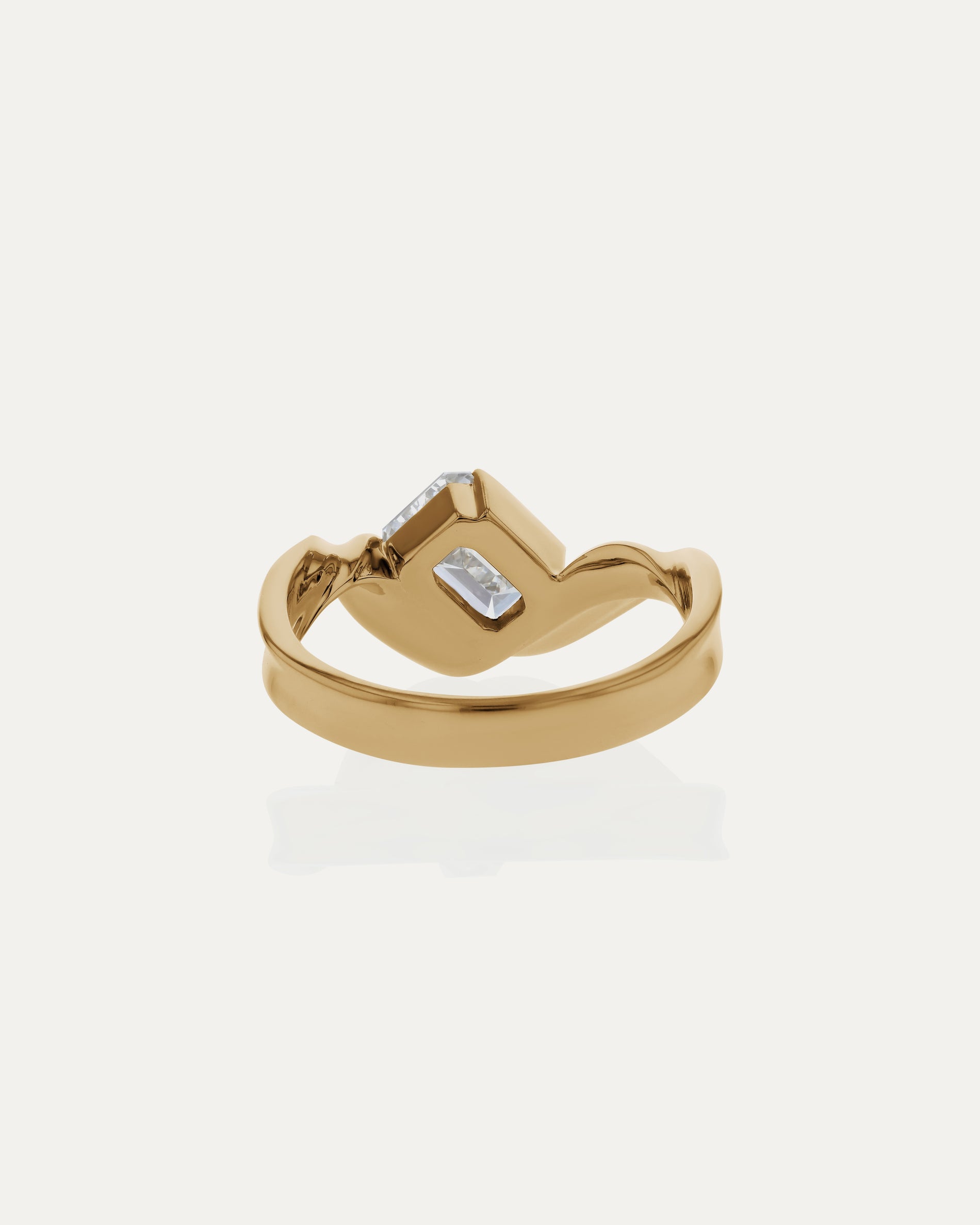 Marine Emerald Engagement Ring in 18k Gold | SARAH & SEBASTIAN