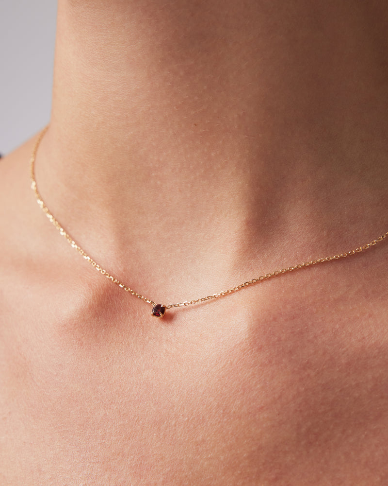 The Garnet Birthstone Necklace – SARAH & SEBASTIAN