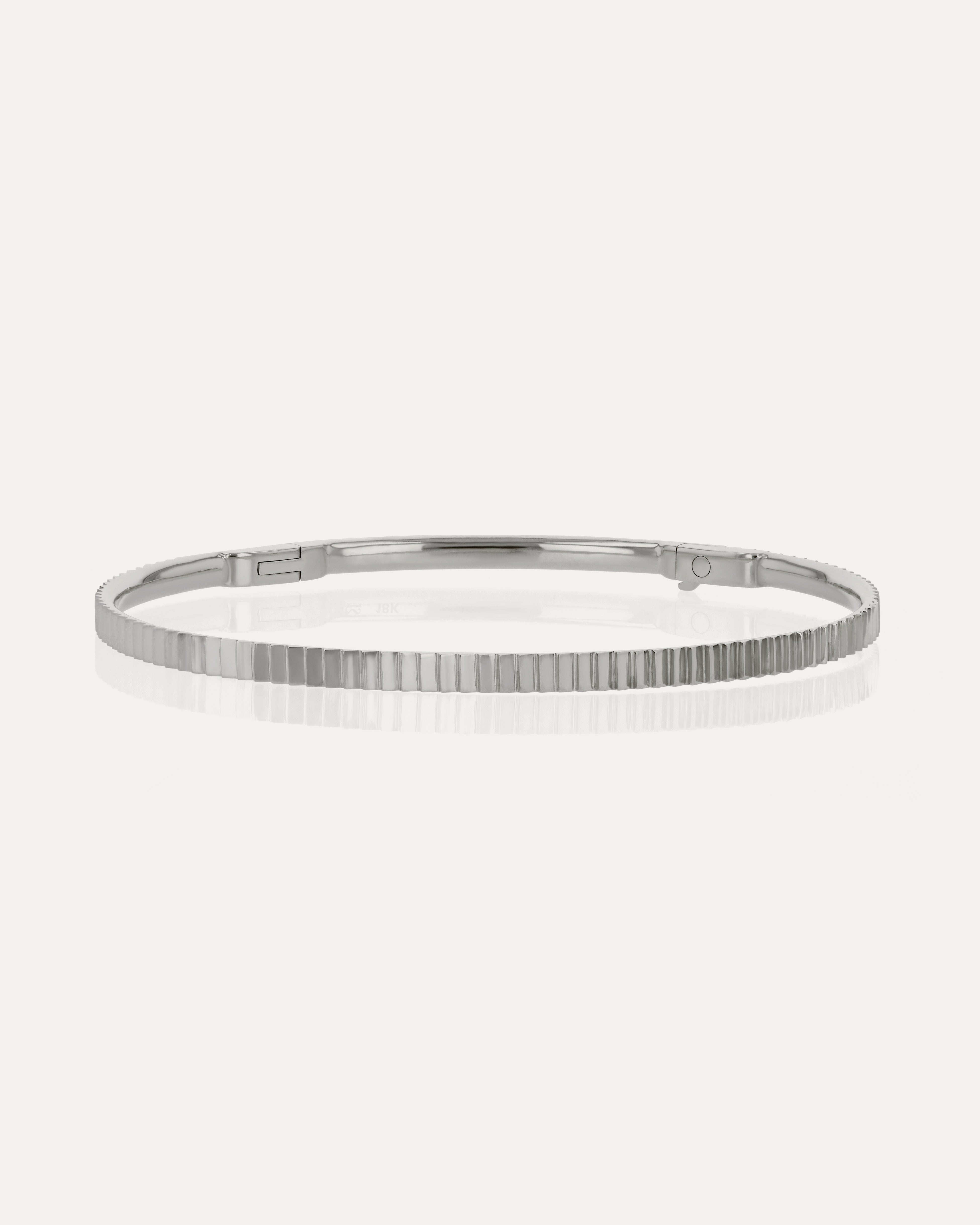 Scale Bangle Silver | SARAH & SEBASTIAN