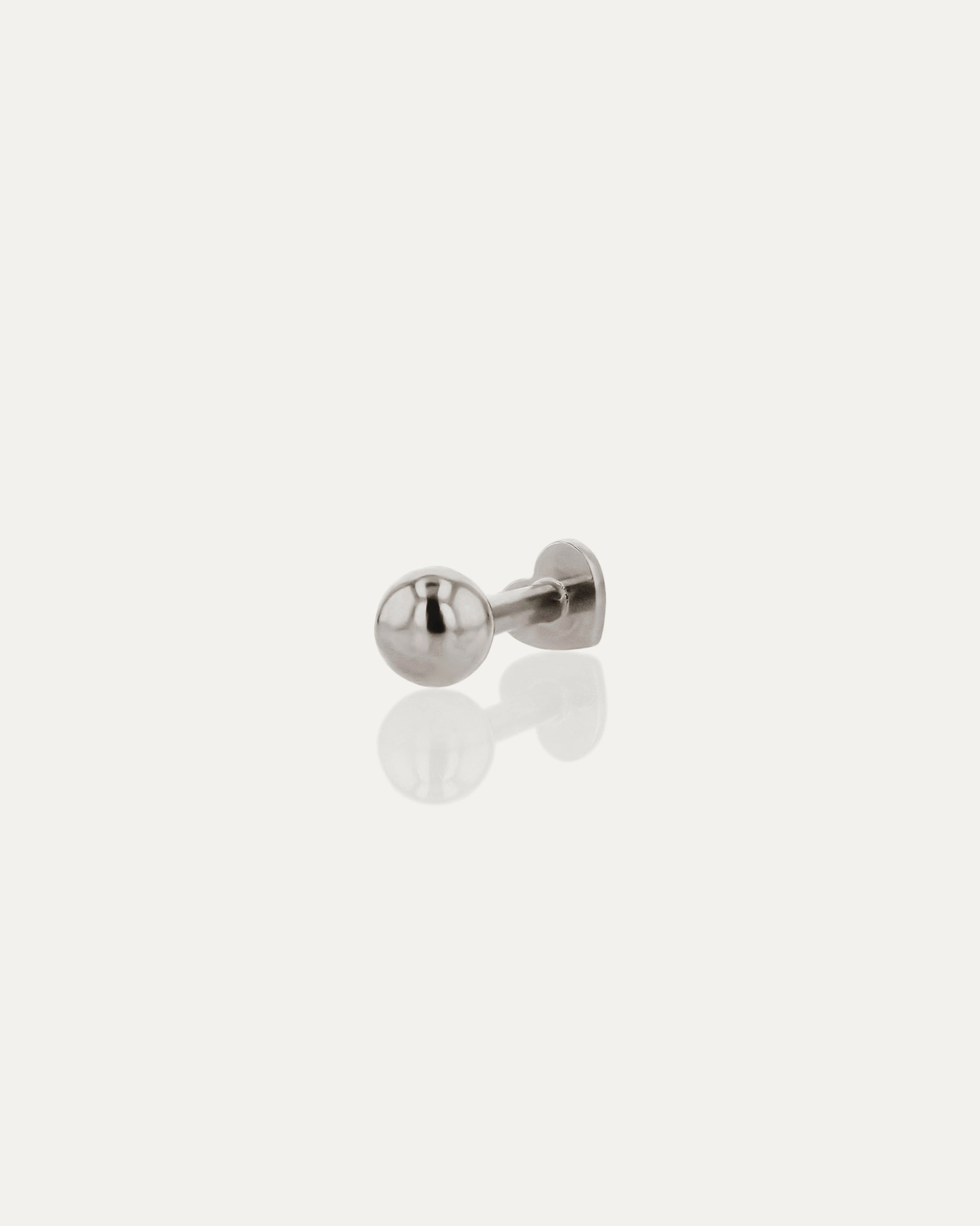 Sphere Cartilage Earring III – SARAH & SEBASTIAN